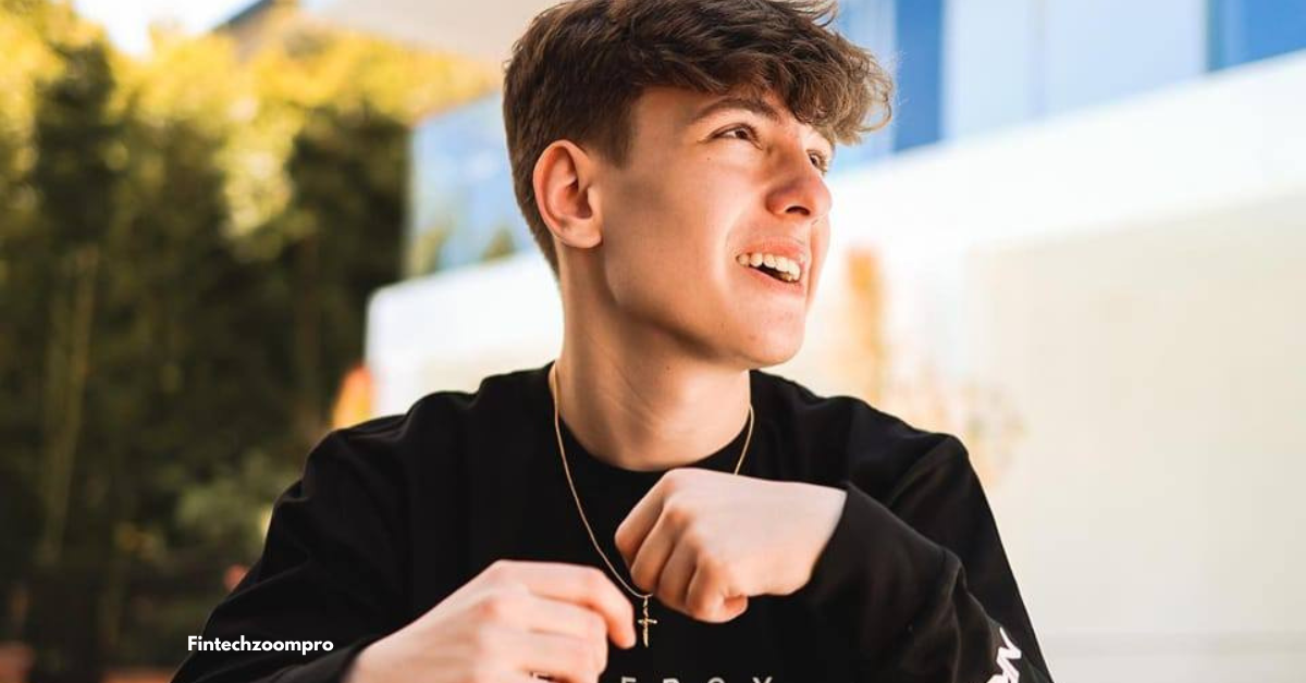 How Old is Clix? Discover the Fortnite Pro's Age